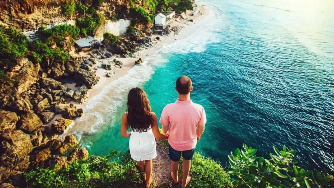 Pantai Balangan Bali: Lokasi, Rute Wisata, Pesona & Aktivitasnya